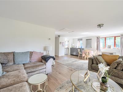4.6 acres, NEWHAVEN FARM Grave Lane, Tonbridge, Kent, TN12 0JP - UKLAF